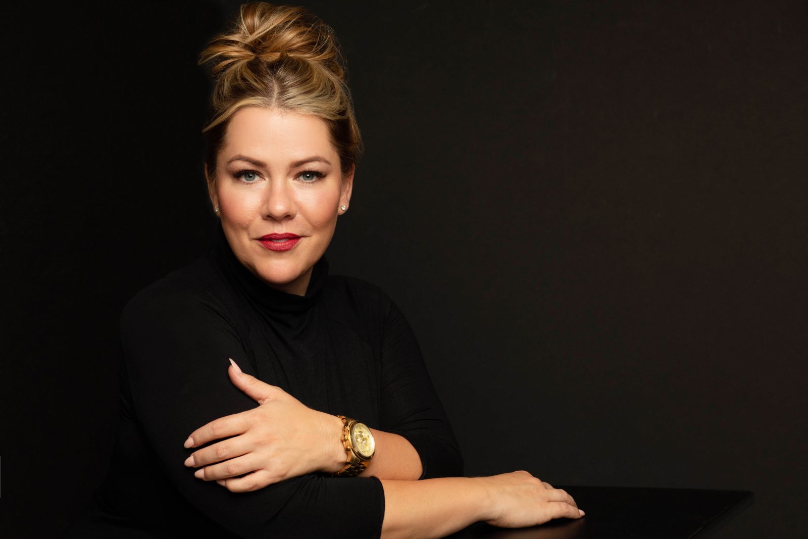 Confident, but Not Contrived: Q&A with Michelle Hendrix - feliciareed.com
